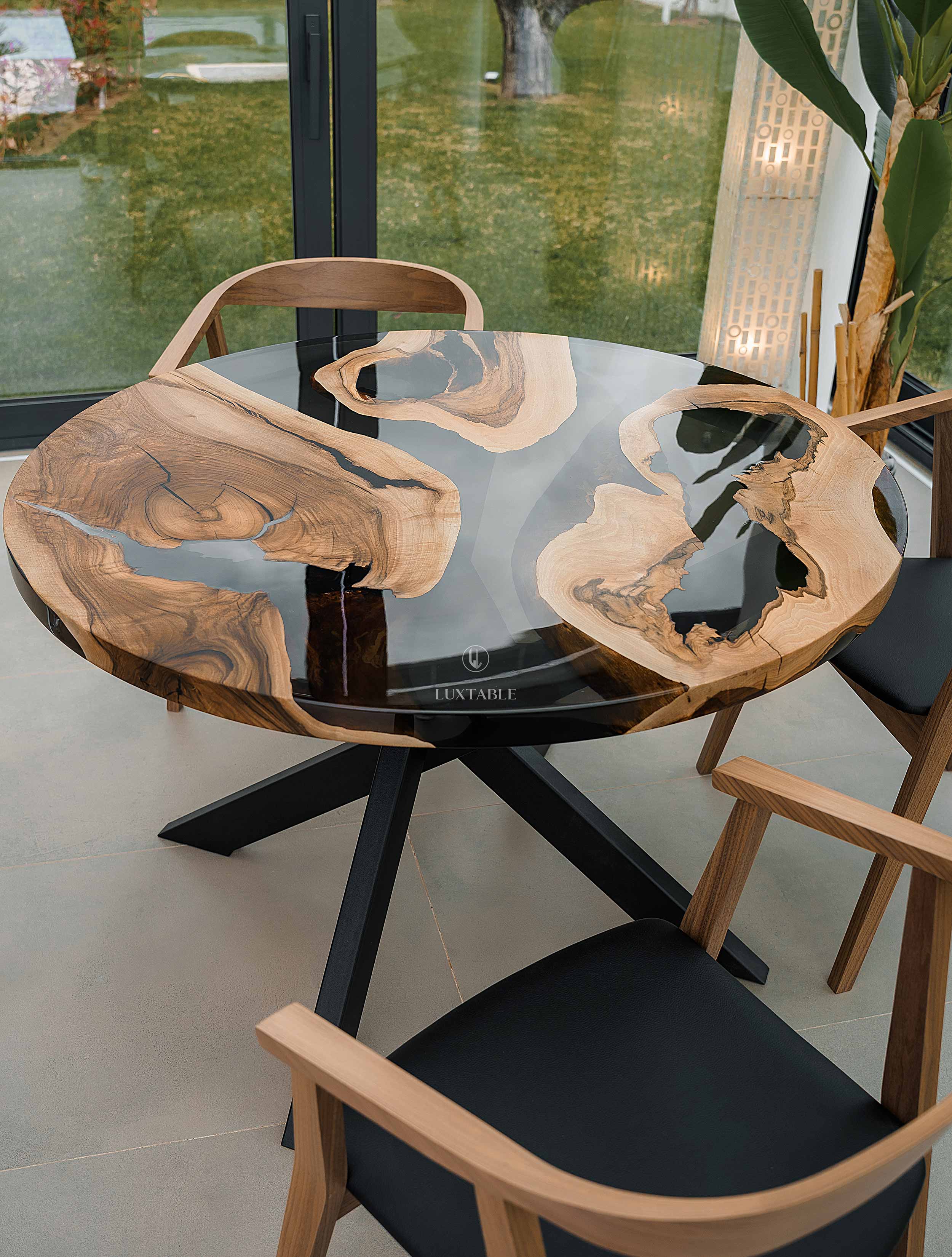 Solid walnut resin table with smoke gray epoxy 110x110cm Era – LUXTABLE